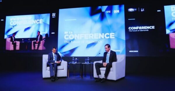 What Are the Four Features of a Successful Conference?